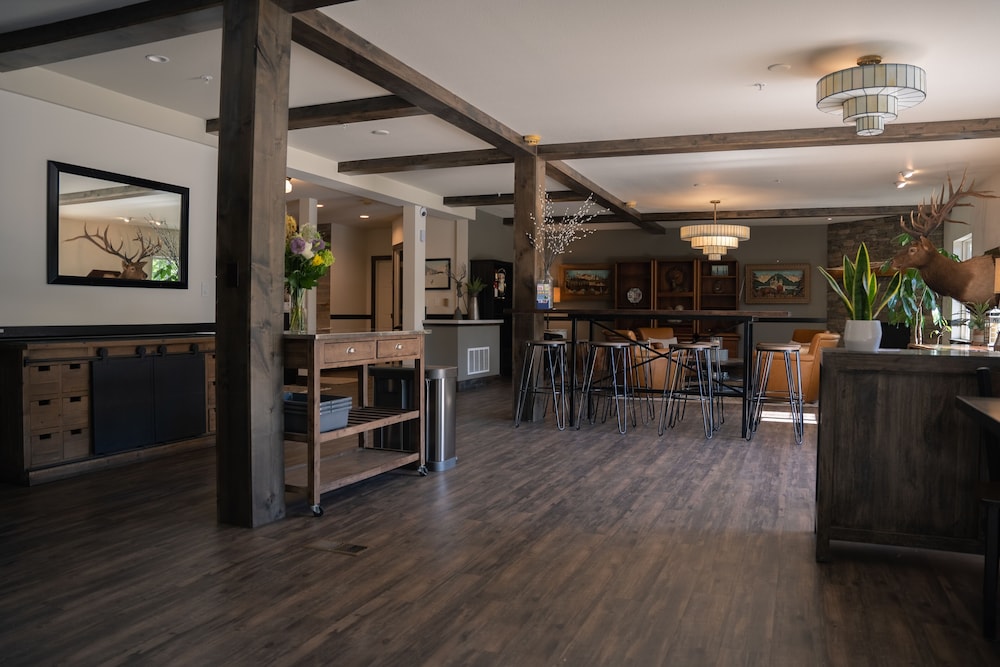 Blue Elk Inn, Leavenworth: $144 Room Prices & Reviews | Travelocity