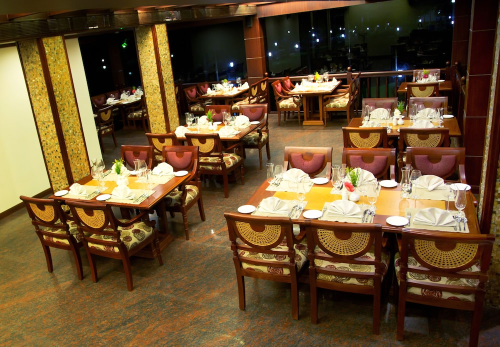 Sterling Lake Palace Alleppey in Ambalapuzha | Best Rates & Deals on Orbitz