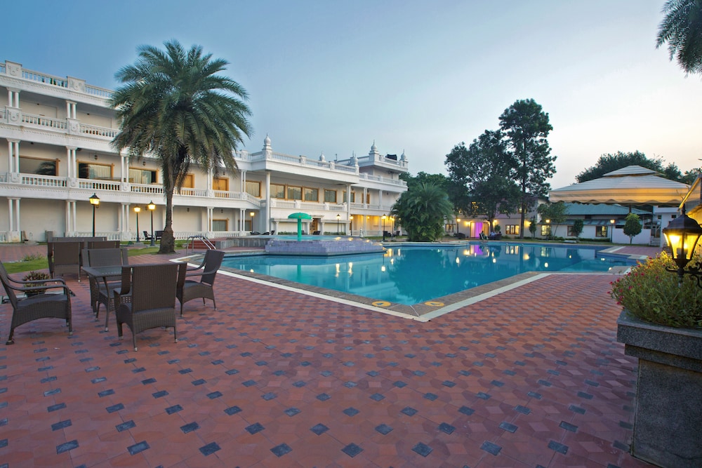 Sathyam Grand Resort, Sriperumbudur in Chennai | Best Rates & Deals on ...