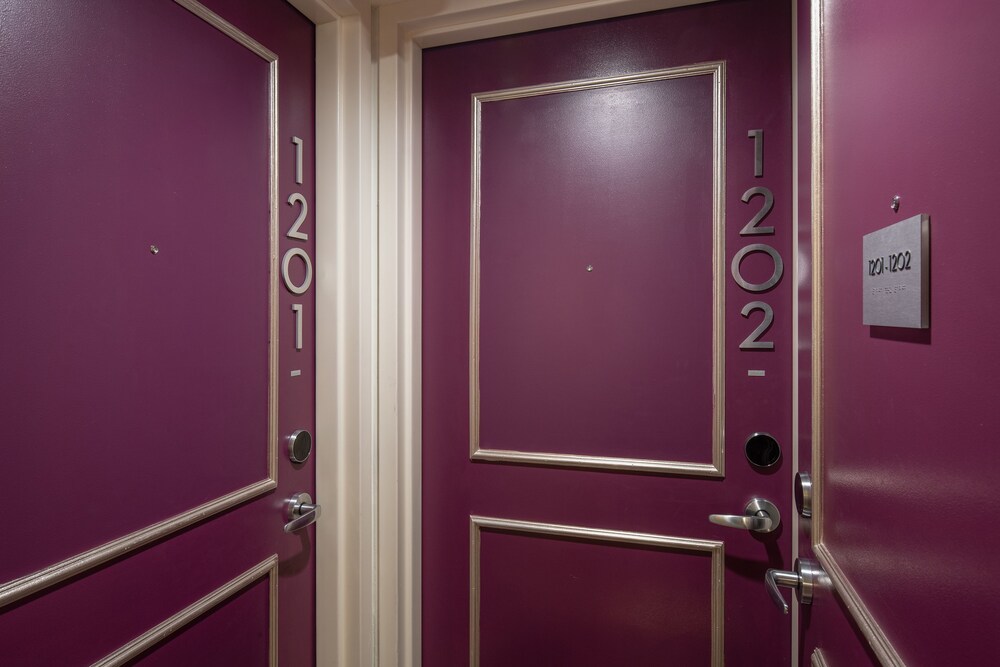 Staypineapple, An Artful Hotel, Midtown in New York | Best Rates ...