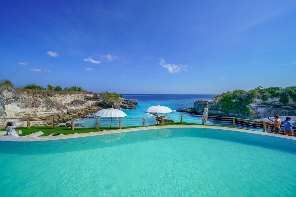 Blue Lagoon Avia Villas in Ceningan Island | Best Rates & Deals on Orbitz
