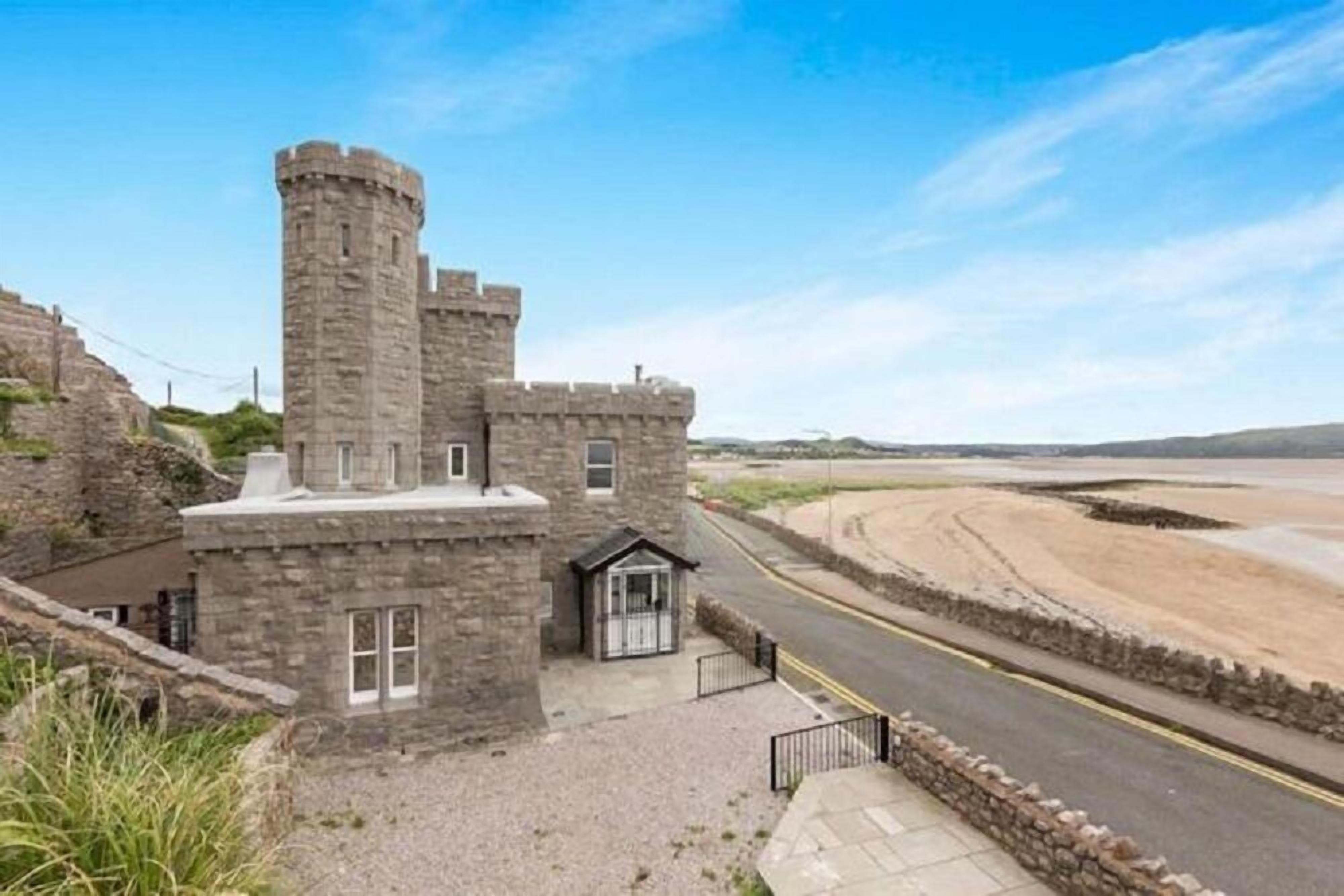 Tollgate house: 2021 Pictures, Reviews, Prices & Deals | Expedia.ca