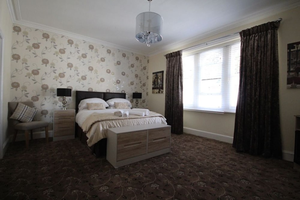 Snooze Rooms Deals & Reviews (Llandudno, GBR) | Wotif