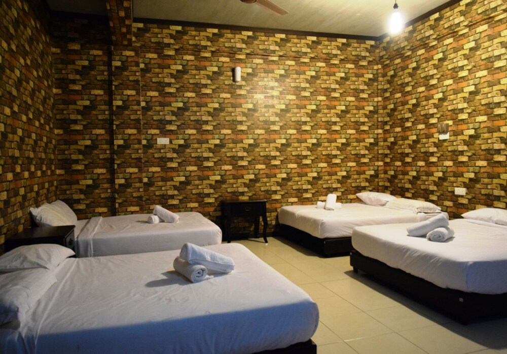 HS Farm Stay: AU$34 Deals & Reviews (Muar, MYS) | Wotif