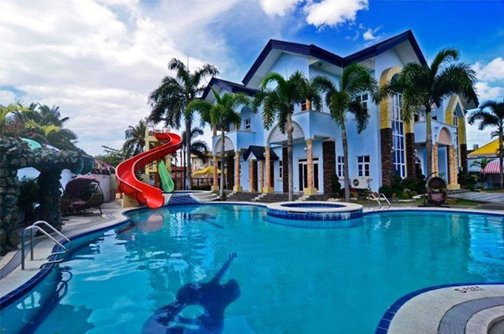 Villa Jhoana Resort in Angono | Best Rates & Deals on Orbitz