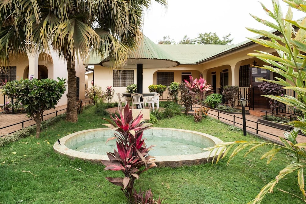 Springlands Hotel Moshi: AU$360 Deals & Reviews (Moshi, TZA) | Wotif