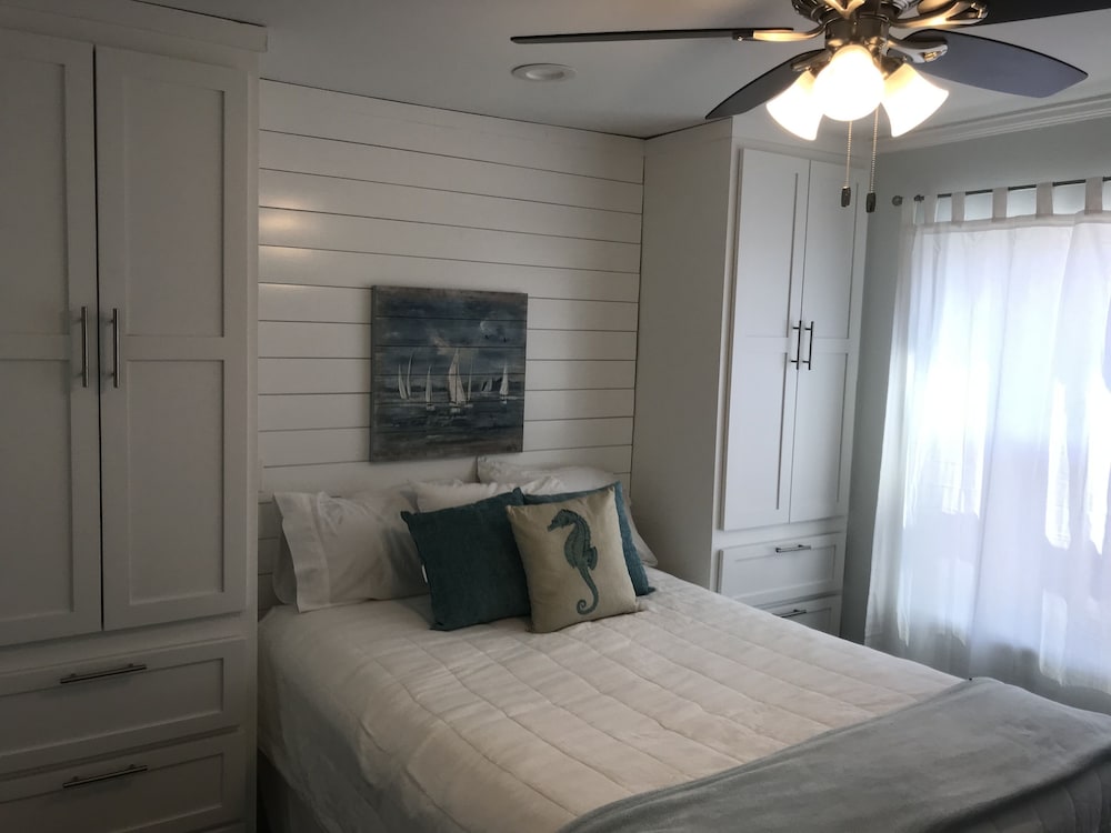 Beachfront, Beach Views, Great Location - Cape San Blas | Vrbo