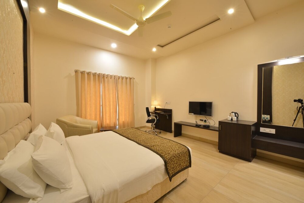 The Fern Residency Parbhani: AU$67 Deals & Reviews (Parbhani, IND) | Wotif