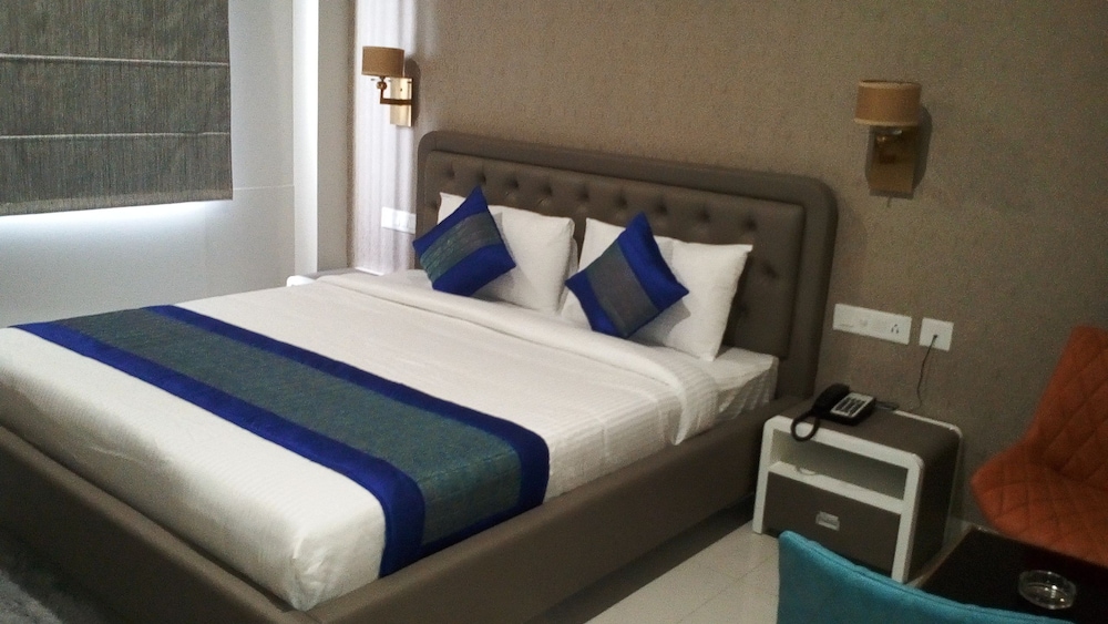 Hotel Ramson Crown in Sangrur | Cheap Hotel Deals & Rates on ...