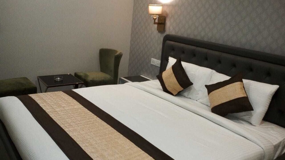 Hotel Ramson Crown in Sangrur | Cheap Hotel Deals & Rates on ...