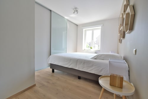 Brugse Charme: Huis Met Tuin éN Aan Het Water 8p - Bruges