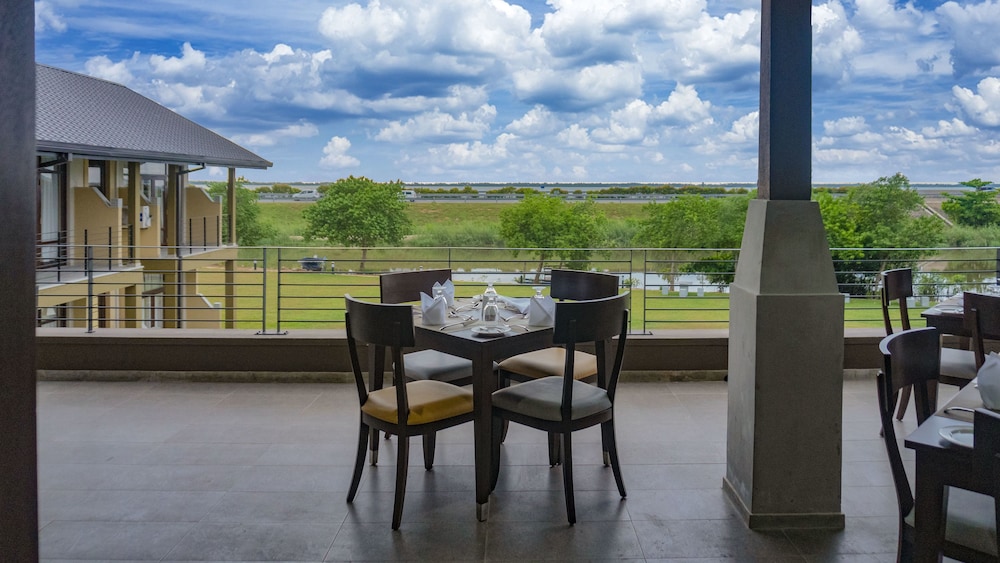 Amora Lagoon in Seeduwa - Katunayake | Best Rates & Deals on Orbitz