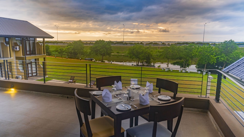 Amora Lagoon in Seeduwa - Katunayake | Best Rates & Deals on Orbitz