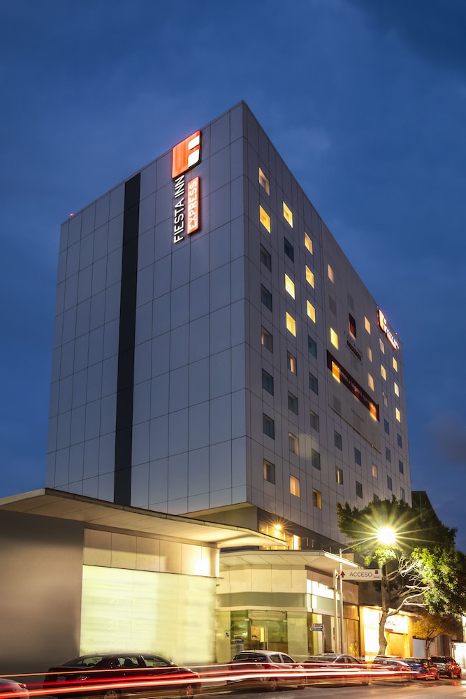 Fiesta Inn Express Monterrey Centro: 2019 Room Prices $60, Deals ...