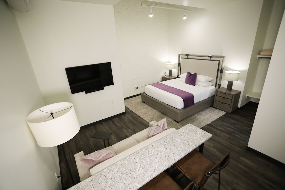 Studio 154 Luxury Hotel, Nashville: $187 Room Prices & Reviews ...