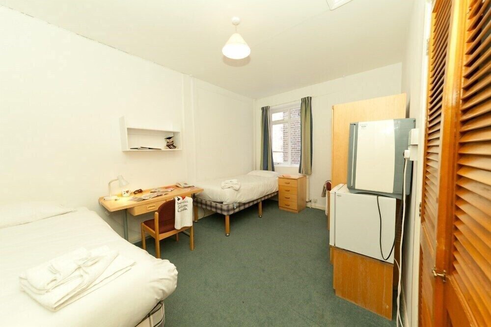 Independent Girls' School,Pembridge Hall - Campus Accommodation: Deals ...