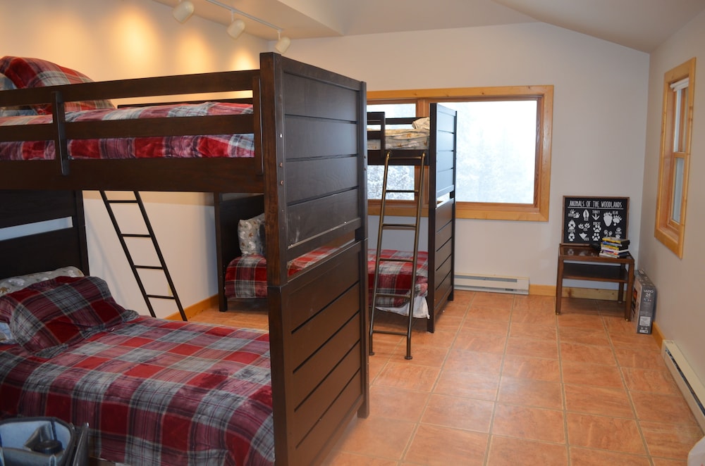 Silver Run Cabin just 10 min from Red Lodge Mountain Skiing - Carbon ...