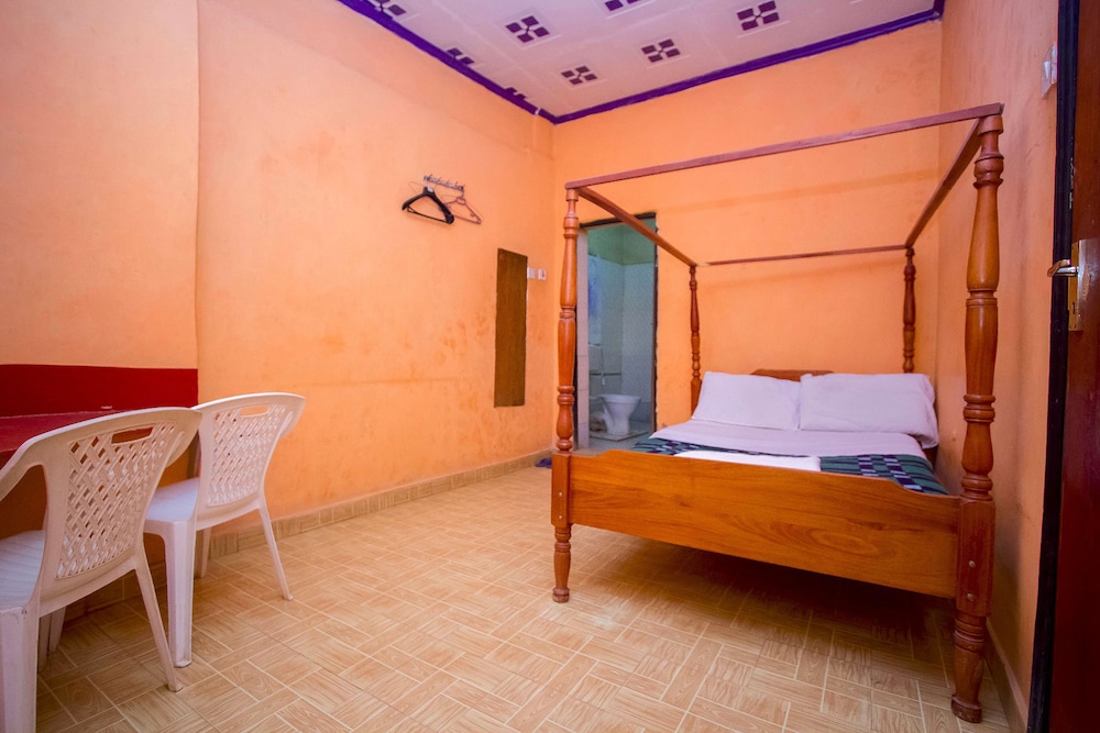 Signal Gardens Hotel in Kitui | Best Rates & Deals on Orbitz