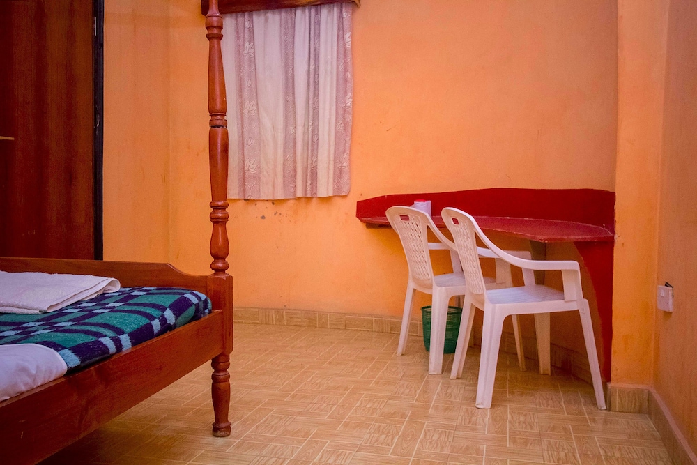 Signal Gardens Hotel: AU$45 Deals & Reviews (Kitui, KEN) | Wotif