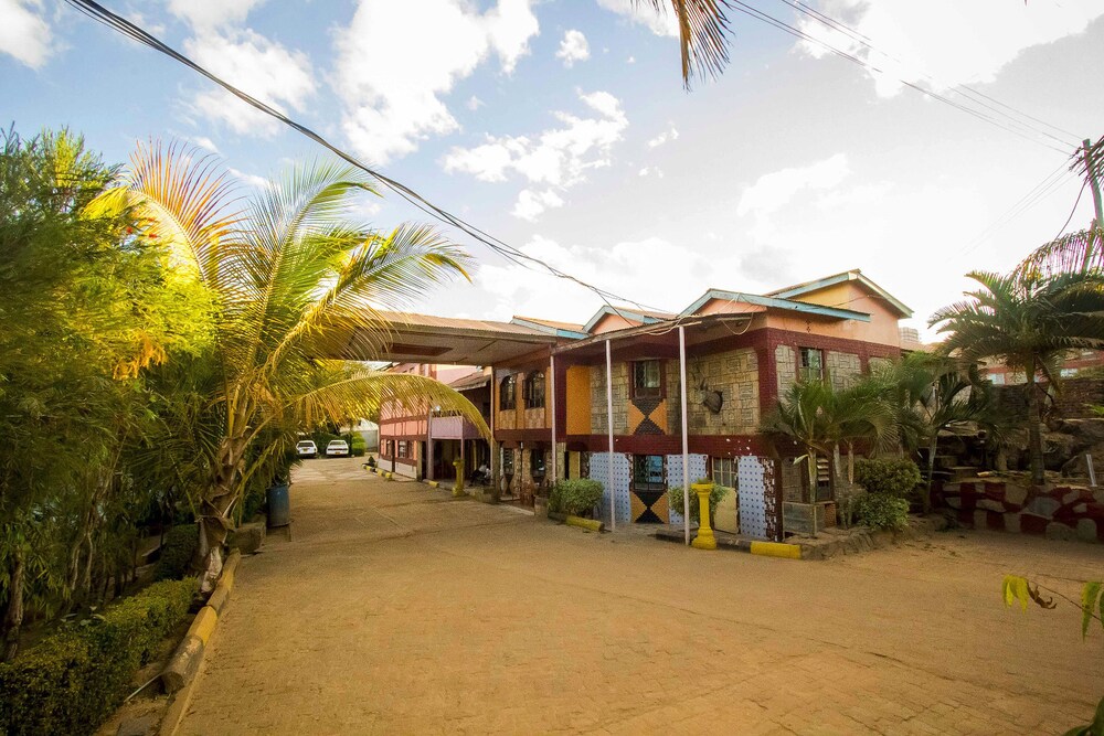 Signal Gardens Hotel in Kitui | Best Rates & Deals on Orbitz