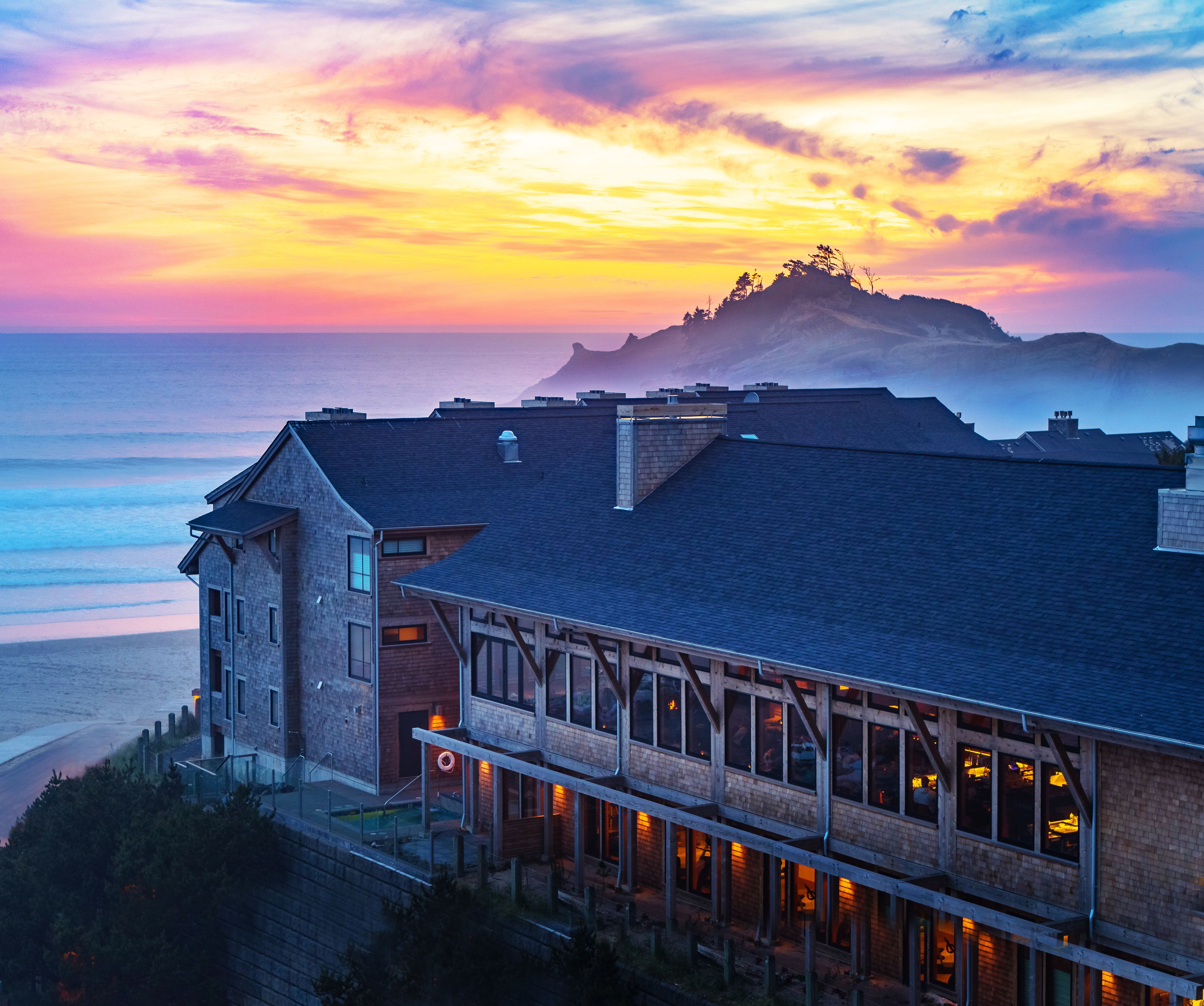 Inn at Cape Kiwanda in Pacific City, OR | Expedia