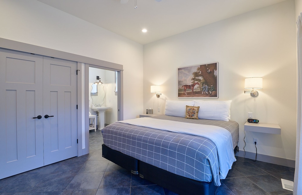 Private & Spacious Cottage Among the Vines of the Ribbon Ridge AVA ...