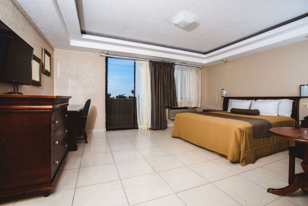 Del Mar Inn Rosarito in Tijuana | Best Rates & Deals on Orbitz