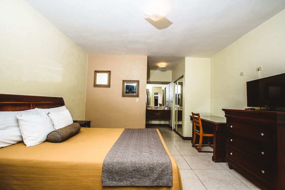 Del Mar Inn Rosarito in Tijuana | Best Rates & Deals on Orbitz