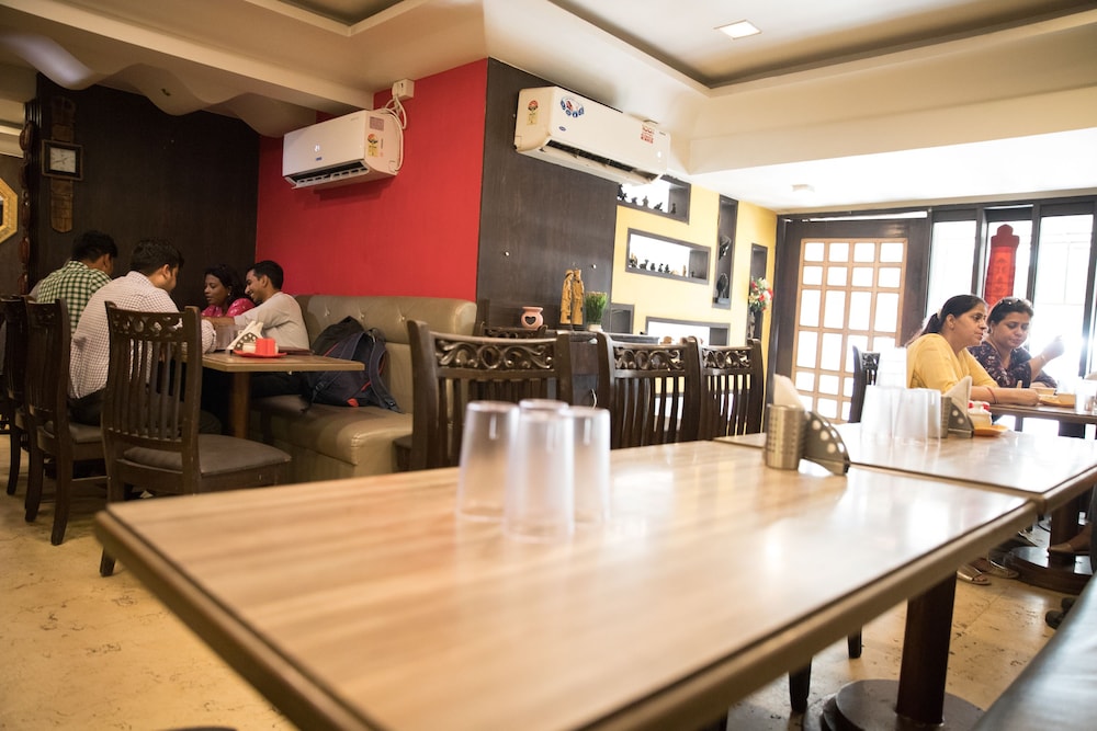 Hotel Alibaba Mumbai: AU$59 Deals & Reviews (Mumbai, IND) | Wotif