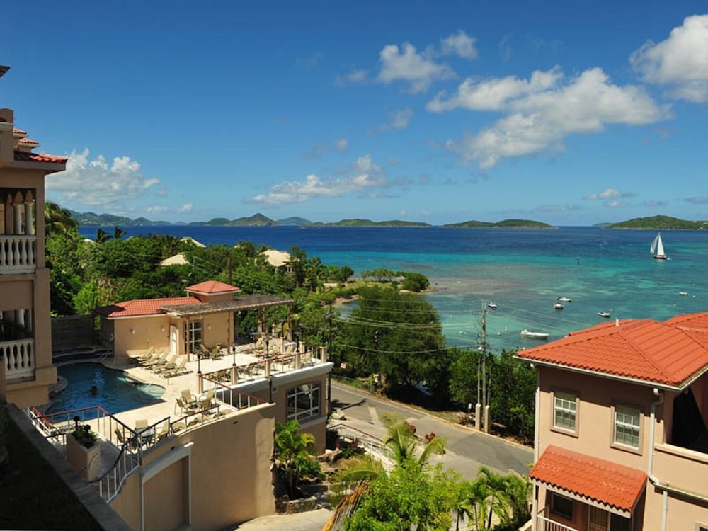 Grande Bay: Sugar N' Spice: 1 BR: Reno/new bathroom and kitchen. Great ...