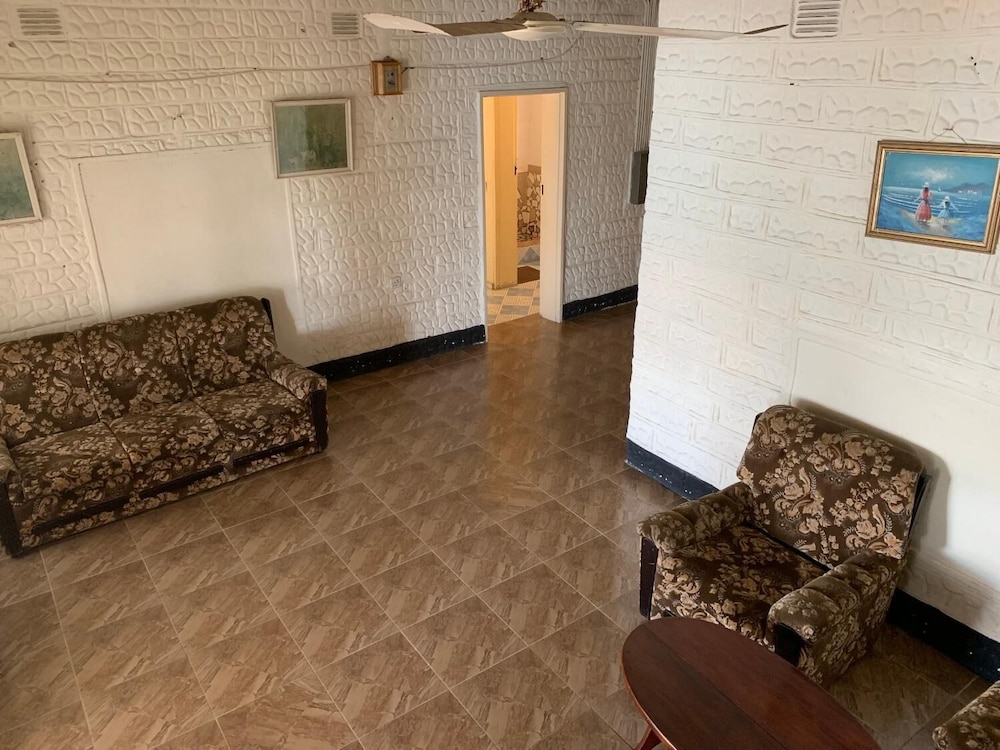 Namiyasi Lake Cottage, Mangochi: Room Prices & Reviews | Travelocity