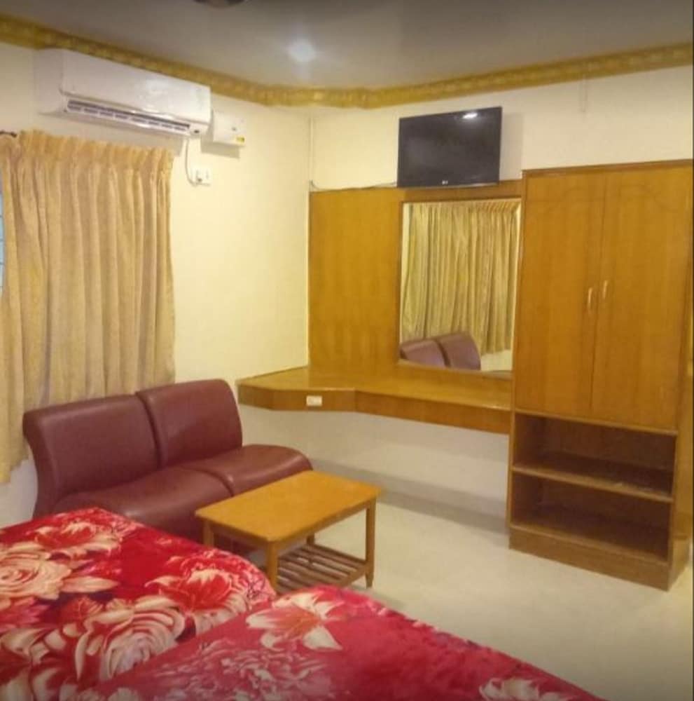Krishna Tourist Home: Deals & Reviews (Tenkasi, IND) | Wotif