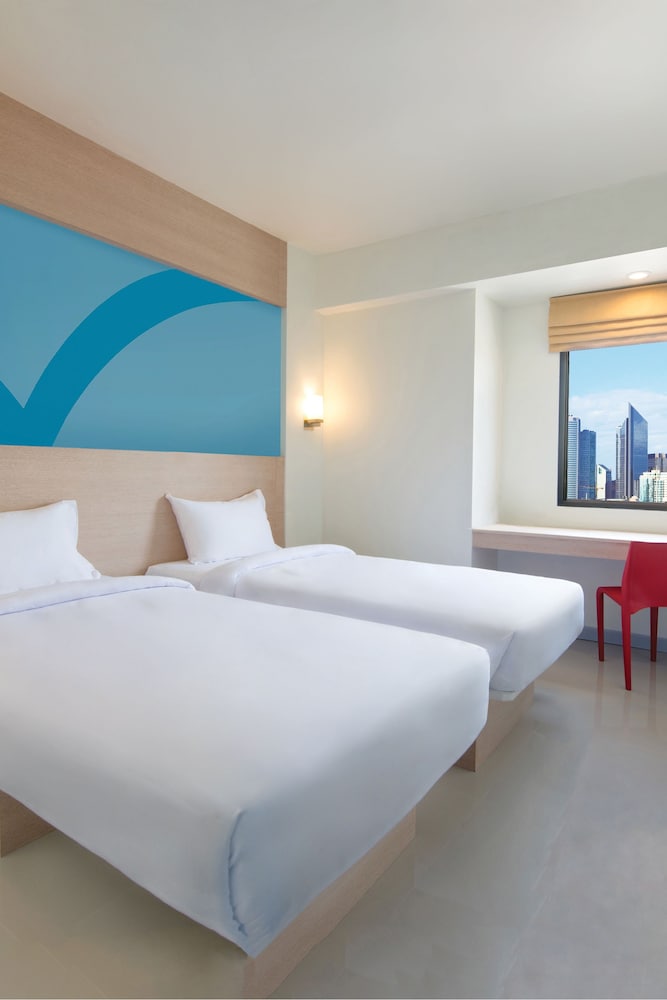 Hop Inn Hotel Tomas Morato Quezon City in Manila | Best Rates & Deals ...