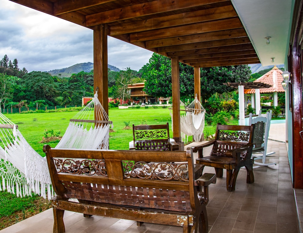 Hotel Rancho Guacamayos in Bonao | Best Rates & Deals on Orbitz