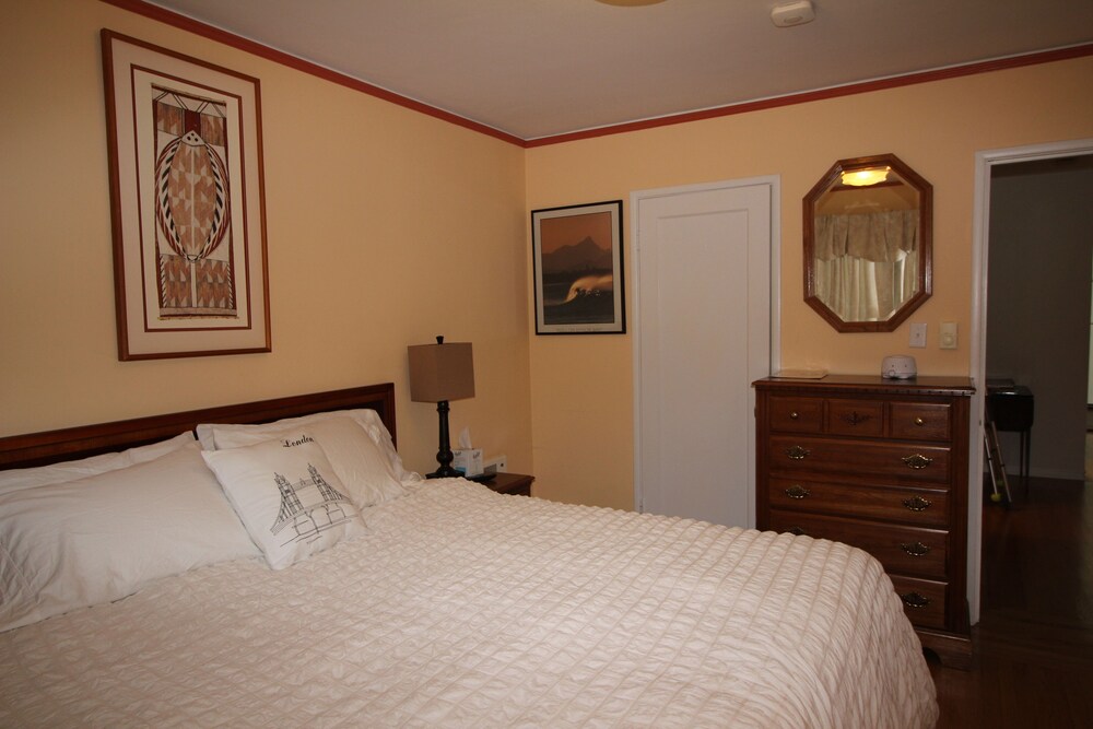 Panoramic Views. King Beds. Serene and Comfortable. Feels like home ...