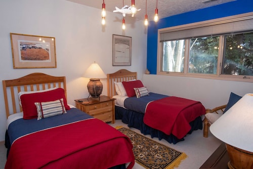 Wisteria Lodge Park City 5br | Skiing And Main St. - Park City, UT