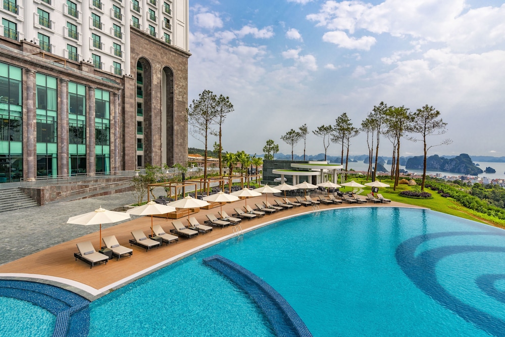 FLC Halong Bay Golf Club & Luxury Resort in Ha Long | Best Rates ...