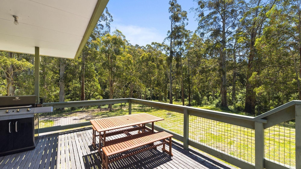 A Little Touch Of Paradise- Stunning Otway Setting: Deals & Reviews ...