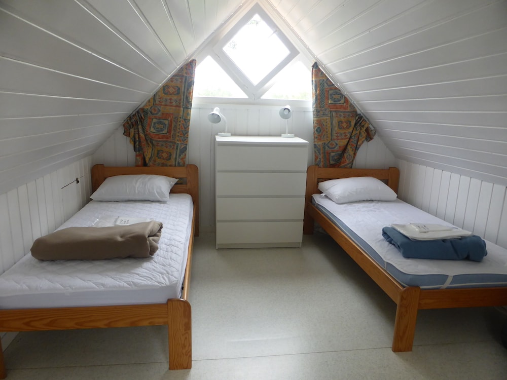 La Jenny Colibri Chalet mit Meerblick in Naturiste Village - Le Porge ...