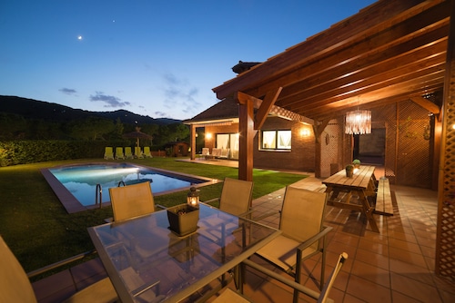 Fantastic House With Jacuzzy Ideal For Families - Mataró