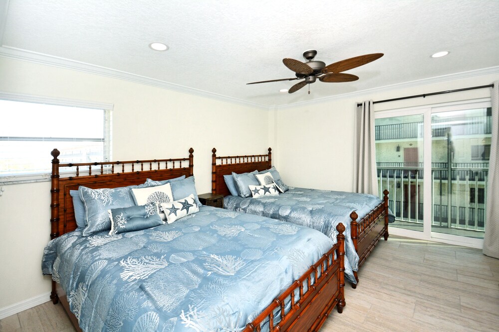 Spectacular Beach View! Right on Beach! Amazing views!! - Siesta Key | Vrbo