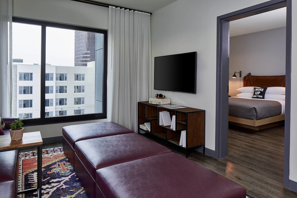 Moxy Atlanta Midtown in Atlanta | Best Rates & Deals on Orbitz