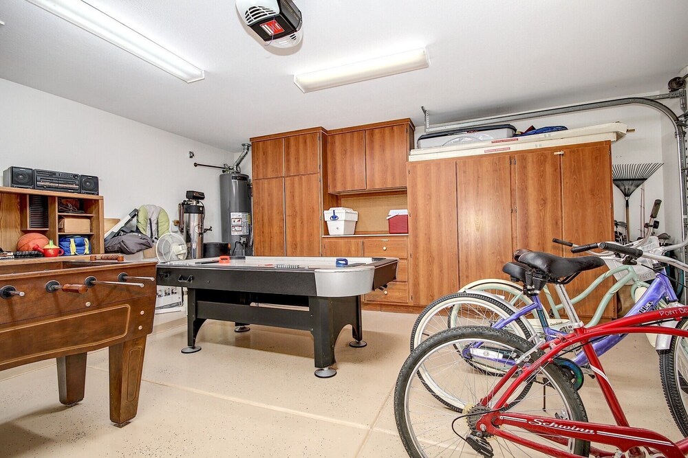 Spring Training, Ball Tournaments, NASCAR, Pool, Golf, Hike Estrella ...