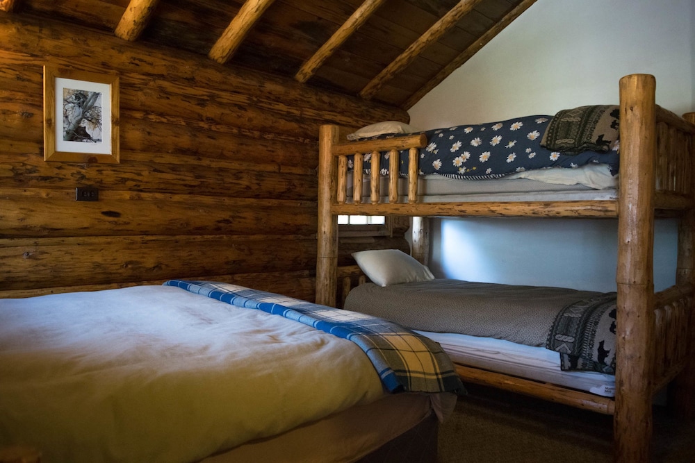 Silver Gate Lodging in Silver Gate | Best Rates & Deals on Orbitz