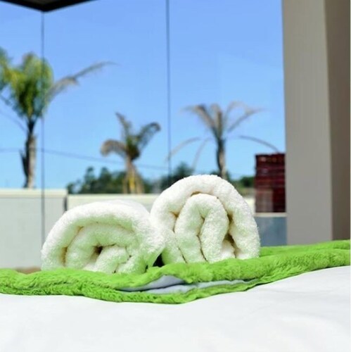 Aloe Lifestyle Hotel, Eshowe: Room Prices & Reviews | Travelocity