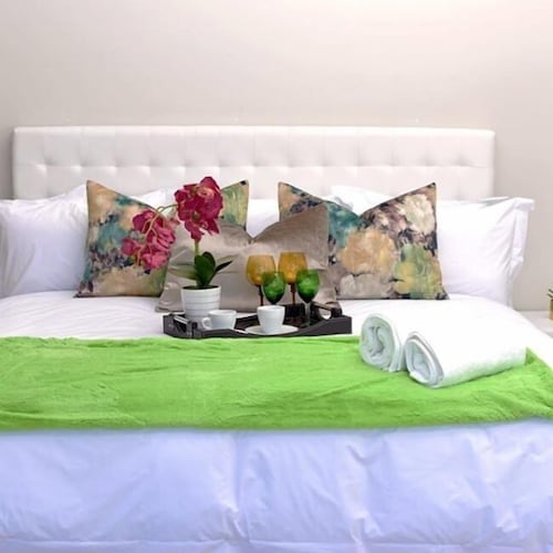 Aloe Lifestyle Hotel, Eshowe: Room Prices & Reviews | Travelocity