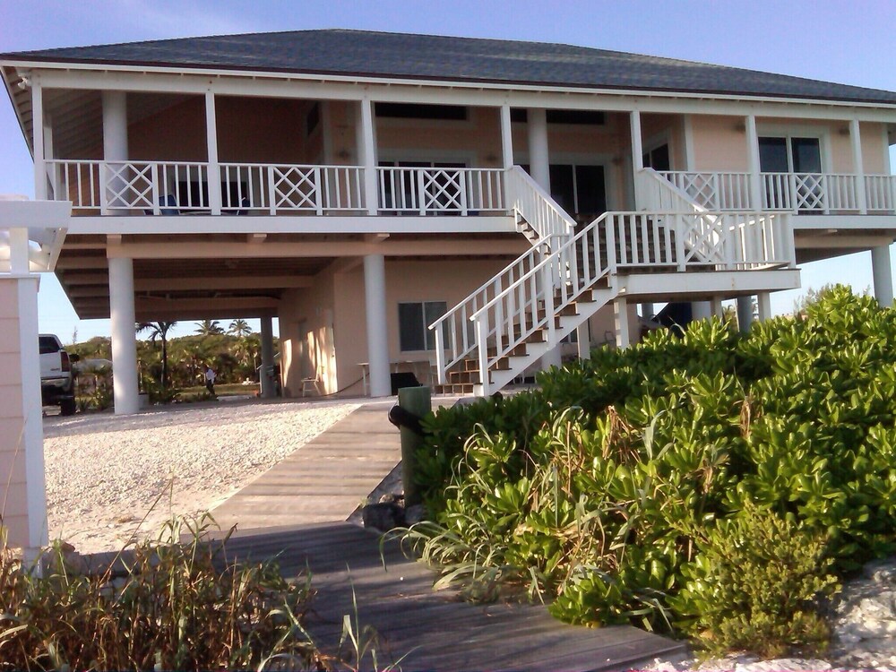 Great Harbor Cay, Berry Islands, Bahamas 4/3 Luxurious Beachfront ...