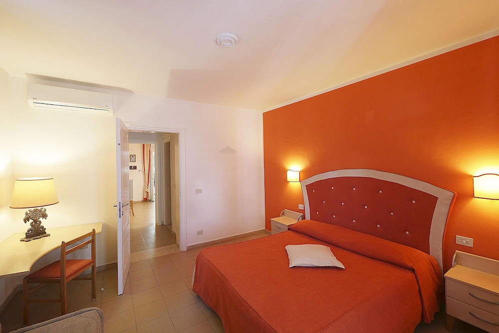 Room Deals for Residence Villa Piani, San Vincenzo starting at | Hotwire