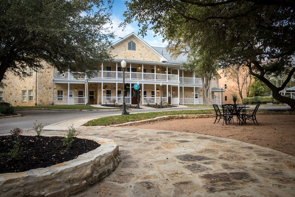 Gruene River Hotel & Retreat in New Braunfels | Best Rates & Deals on ...