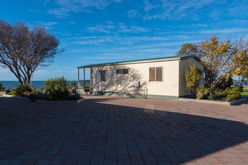 Edithburgh Caravan Park, Edithburgh: Room Prices & Reviews | Travelocity